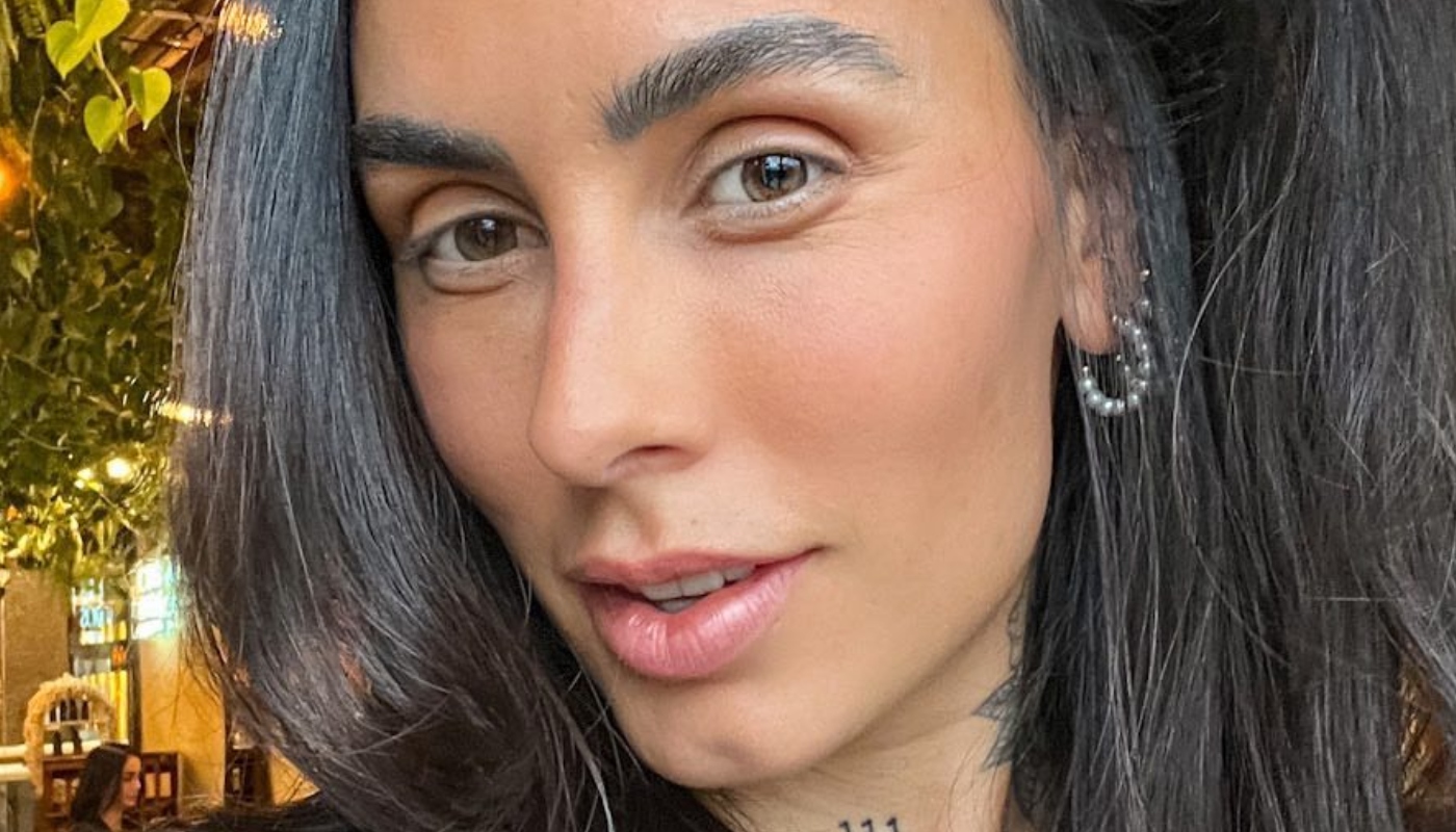 Clara Maia doa leite após morte do filho: "Vai continuar vivo" - Mulher